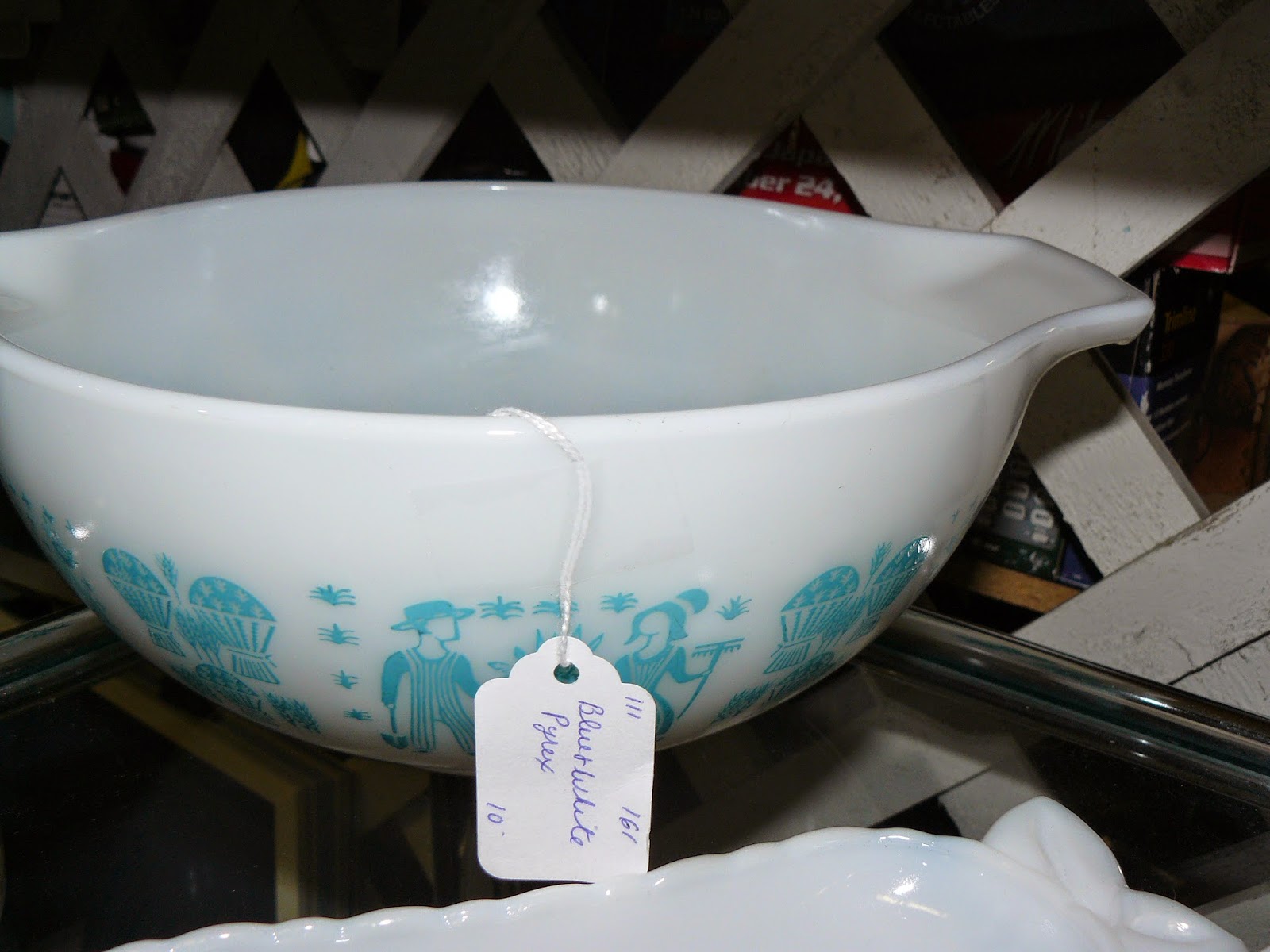 SCRANBERRY COOP : Pyrex, Cows, Art, Jewelry, Vintage Tool Boxes ...