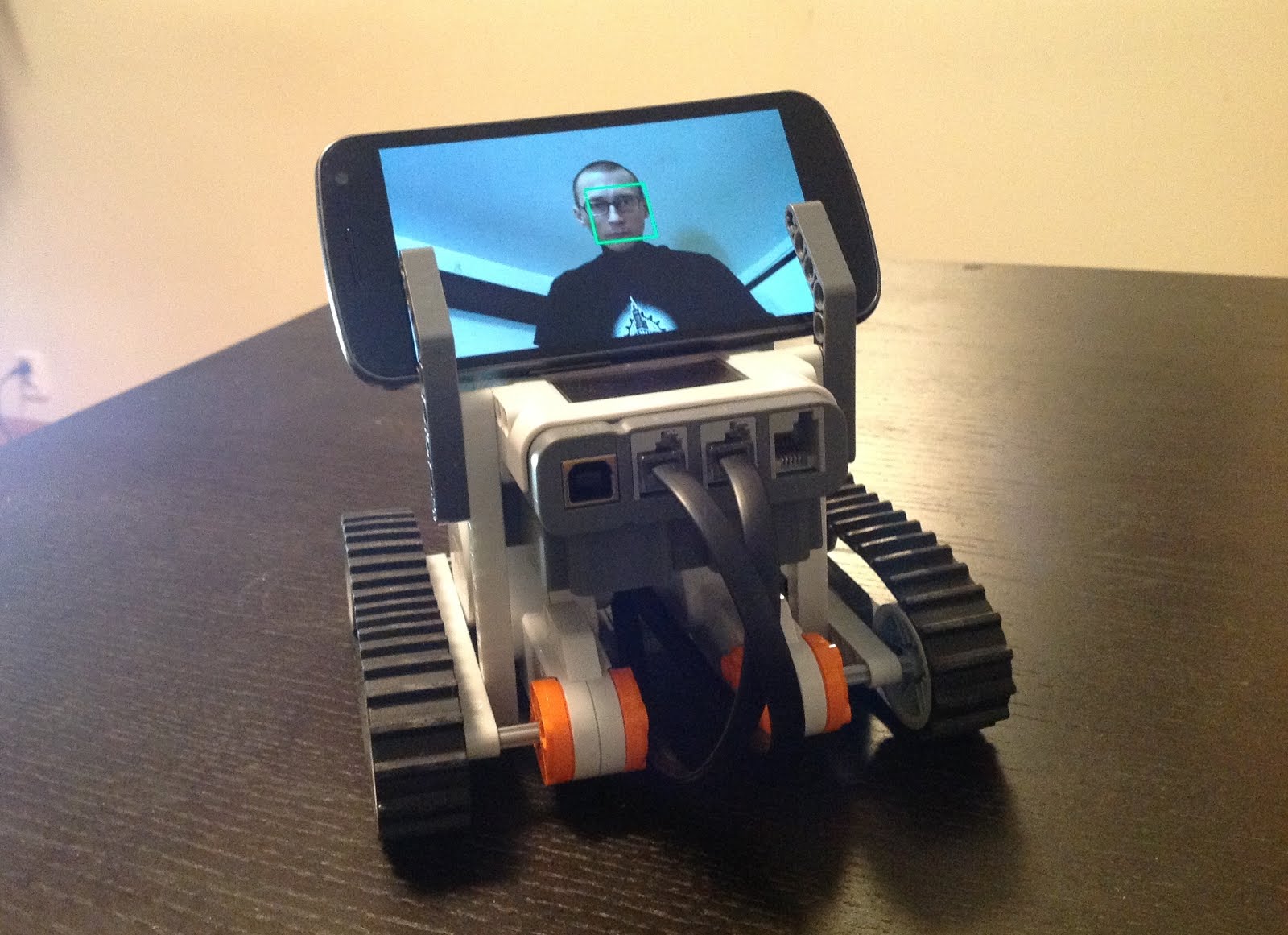 Jacek Fedoryński's blog: Face tracking robot