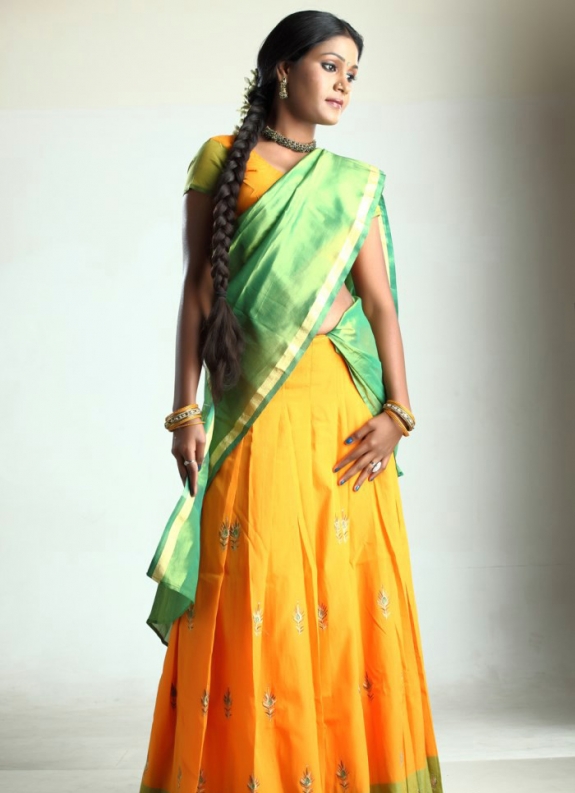 Suhasini Hasini Hot Photoshoot Stills - Hot PHOTOSHOOT Bollywood ...