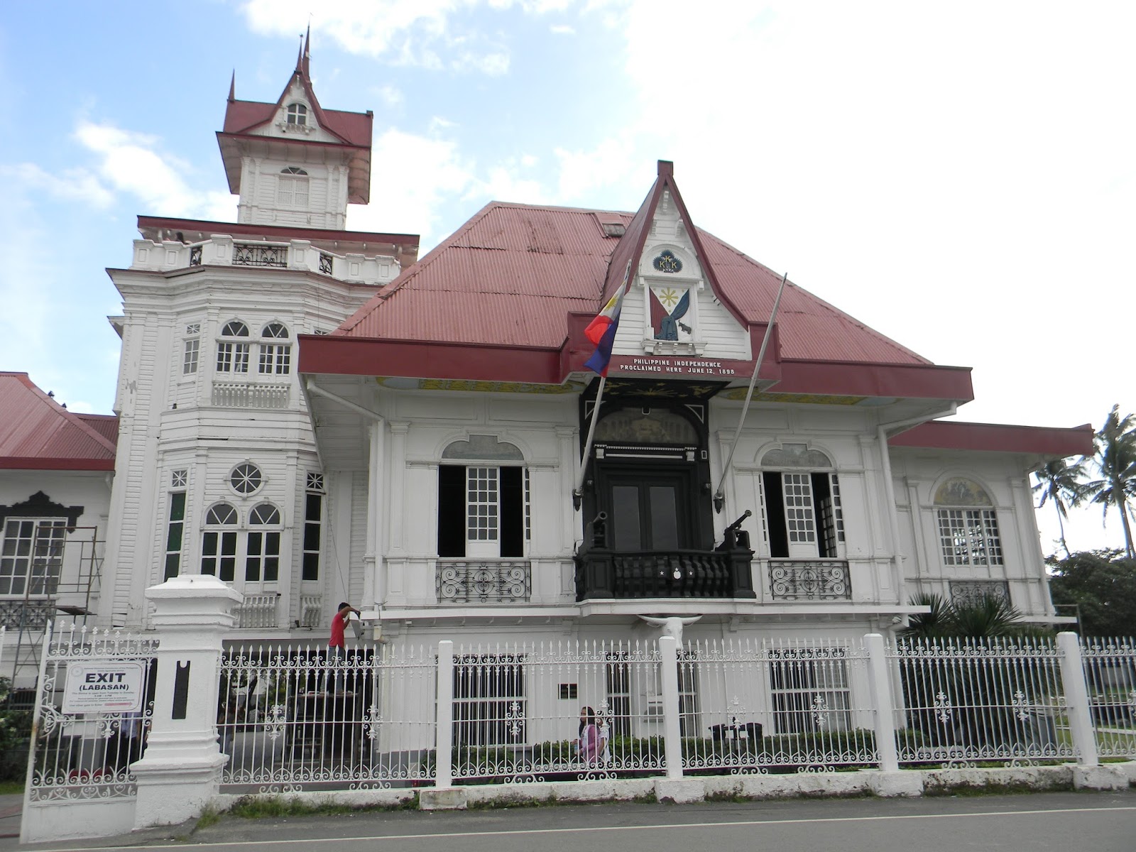 Archduchess Travels: What Gets You Hooked in Kawit, Cavite