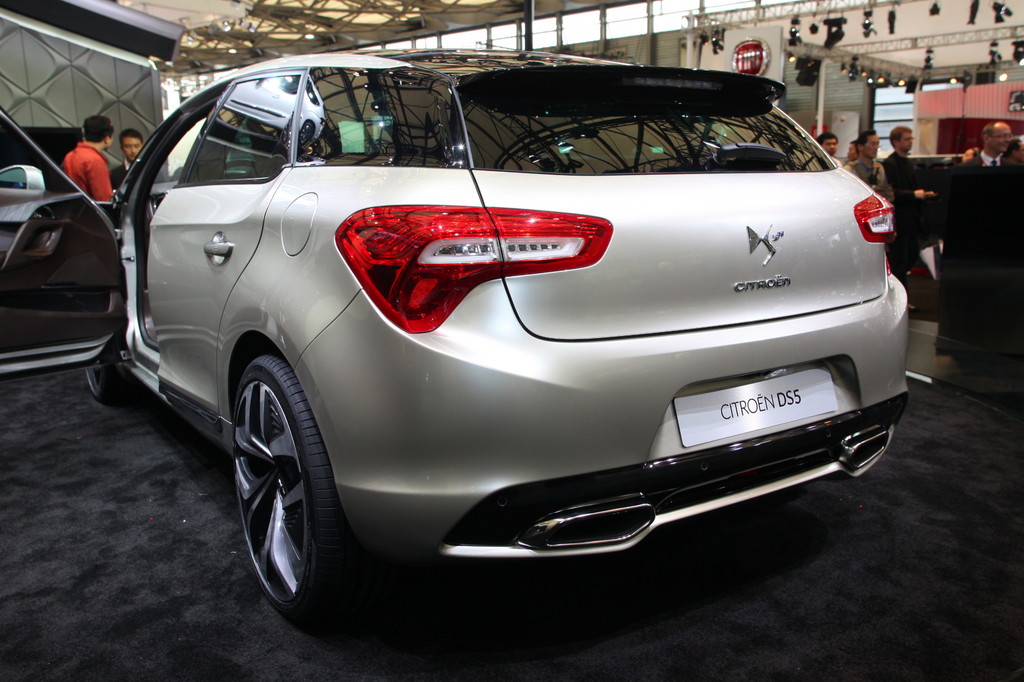 Underground Vs Eightq: Shanghai 2011: Citroën DS Line extended to DS5