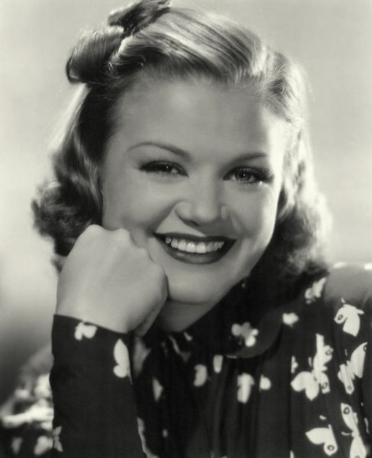 My Love Of Old Hollywood: Simone Simon (1910-2005)