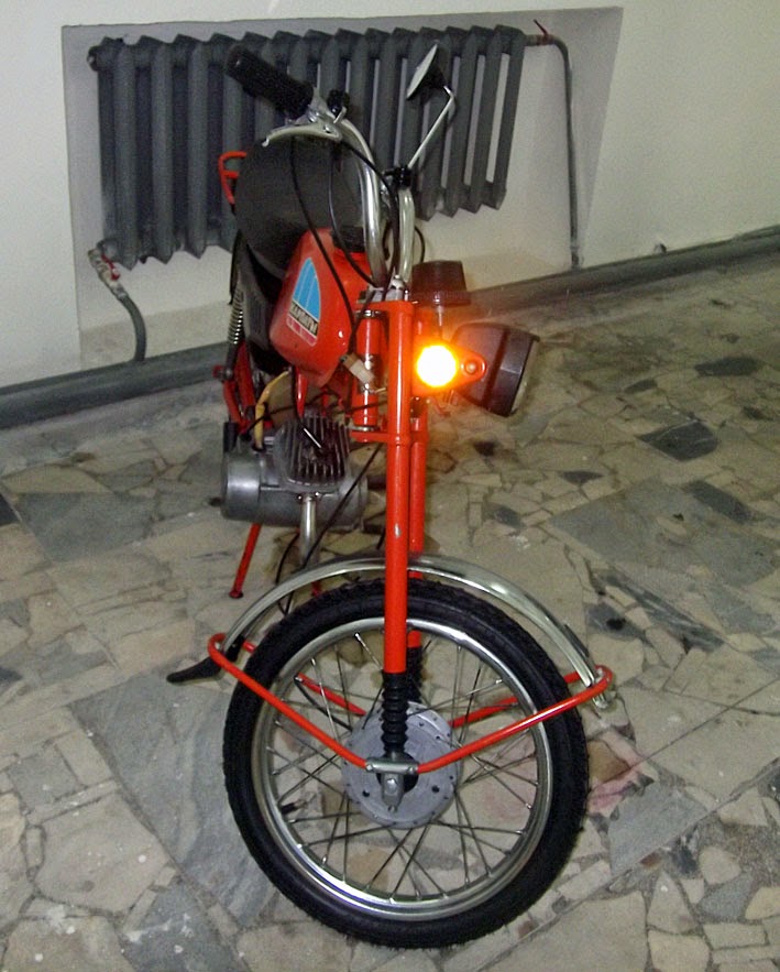 VreMax: Old Russian Bikes, Mopeds, etc.