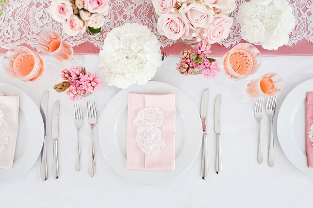 15 Stunning Place Settings - Belle The Magazine