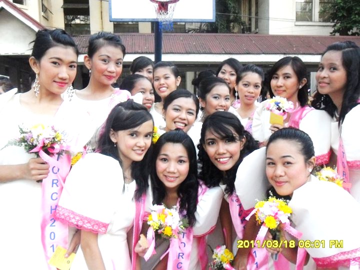 A Teacher's Charmed Life: Ang Pagdiriwang ng Sulo (The Torch Ceremony)