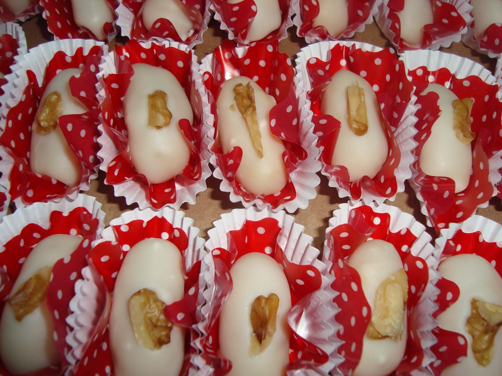 Val Doces e Salgados: *** Doces Glaceados Diversos