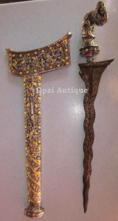 Badai Mencak Kelambit Biru: Wajah2 Keris Mewah di siang Hari dipaparkan ...