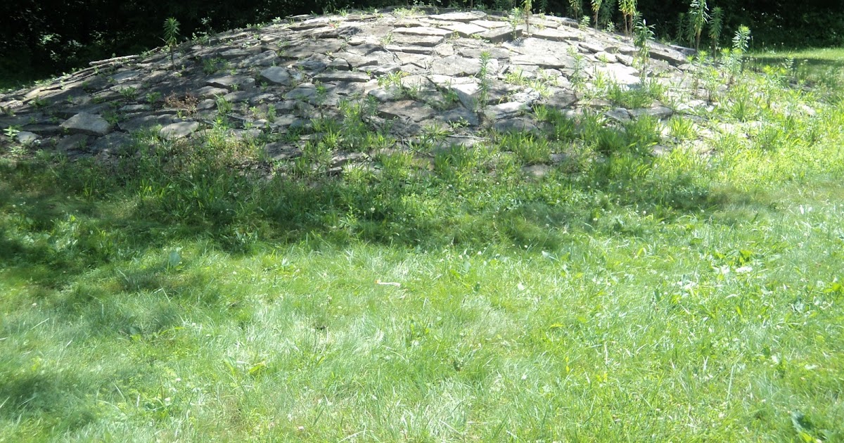 French Vocabulary Illustrated: tertre