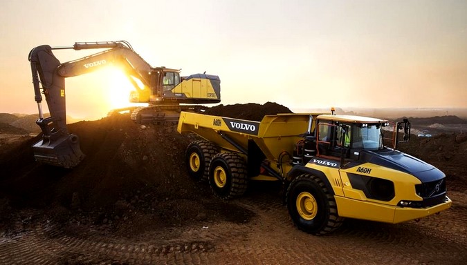 Volvo CE e Tracbel apresentam produtos e serviços da marca na ...