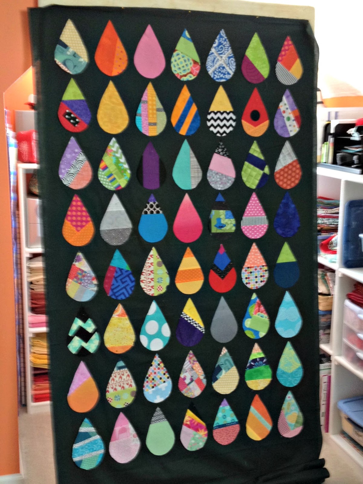 Studio Dragonfly: Raindrops - A Finished Quilt