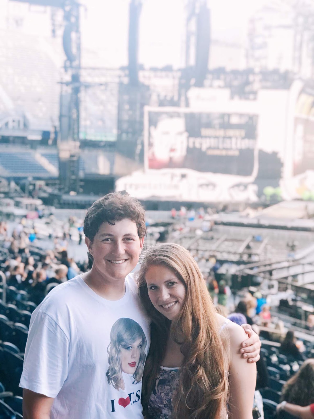 Little Sloth: Taylor Swift Concert!