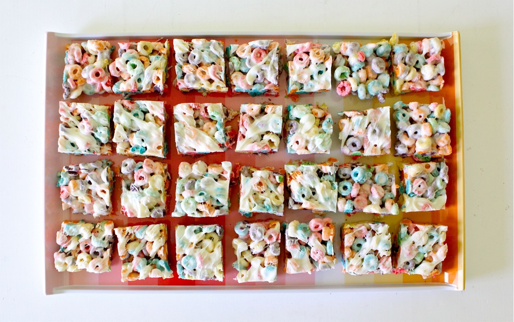 Fruit Loop Treats - MADE EVERYDAY