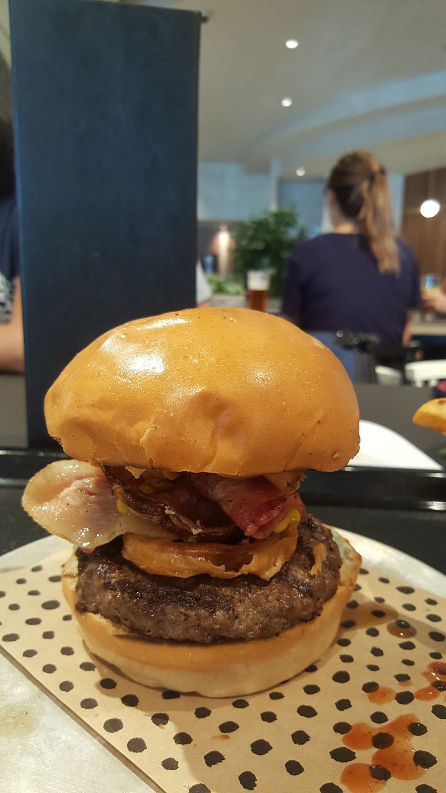 Chur Burger, Rooty Hills