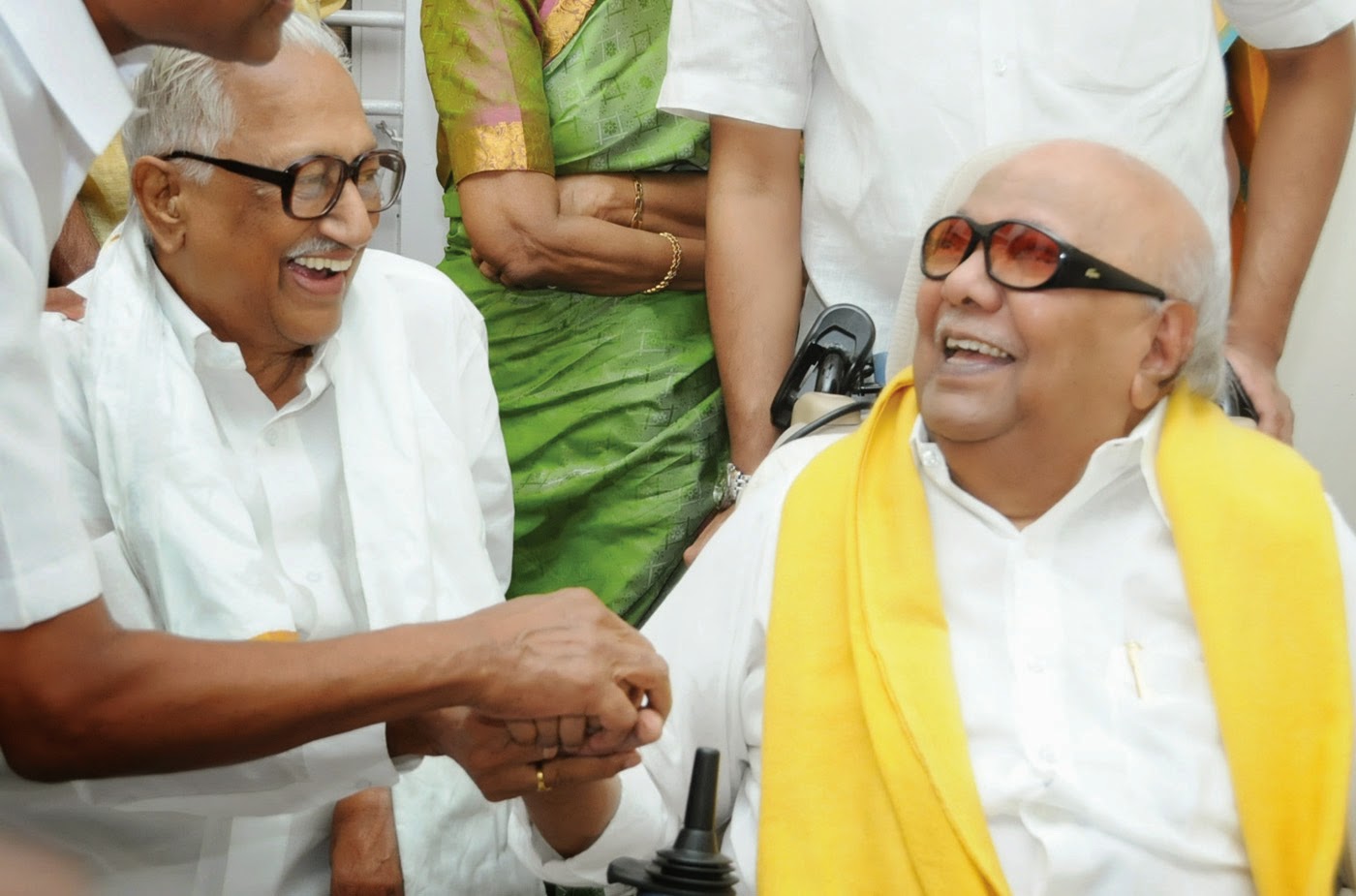 .: Kalaignar for celebration of 60 years of his friendship with Perasiriyar