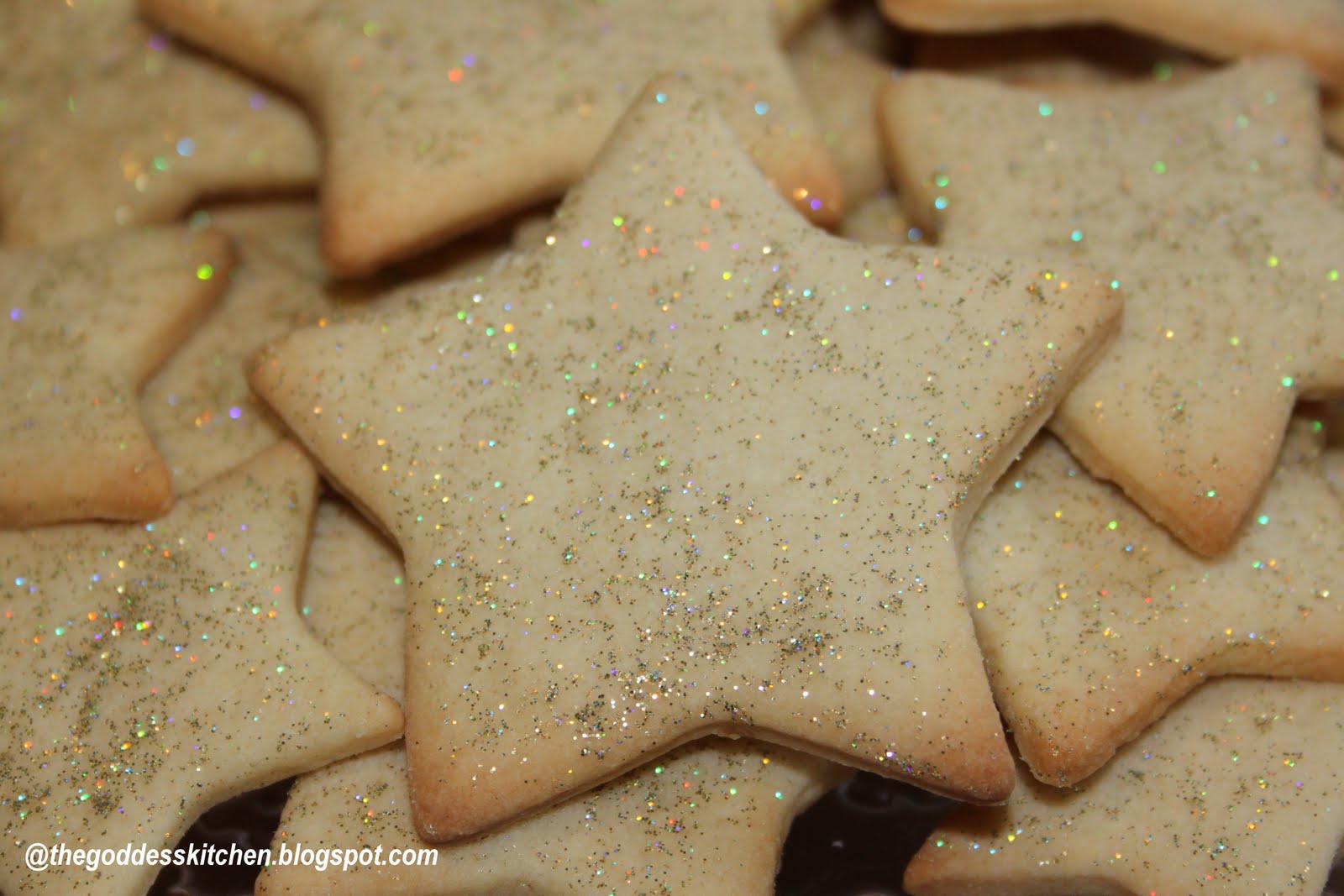 ♥ The Goddess's Kitchen ♥: Gold-Dust Star Cookies