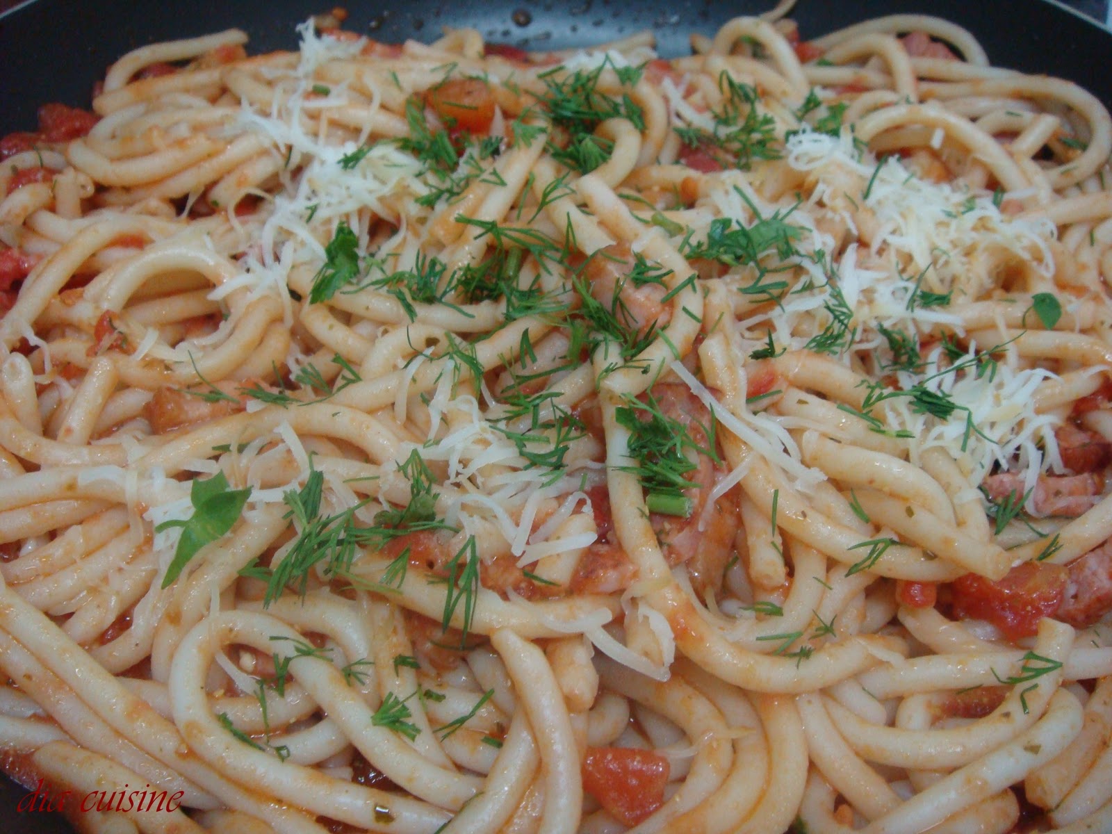 dia.cuisine: macaroane cu sunca si sos pesto