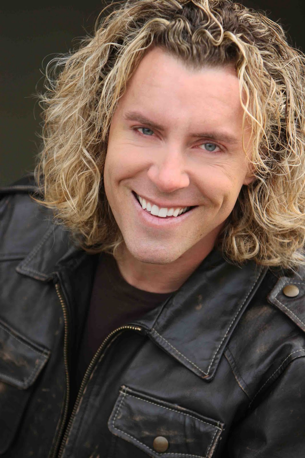 THE ANN LIGUORI FOUNDATION DINNER DANCE