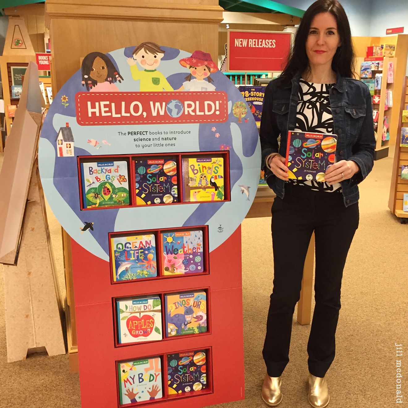 Show and Tell: Hello, World! book series