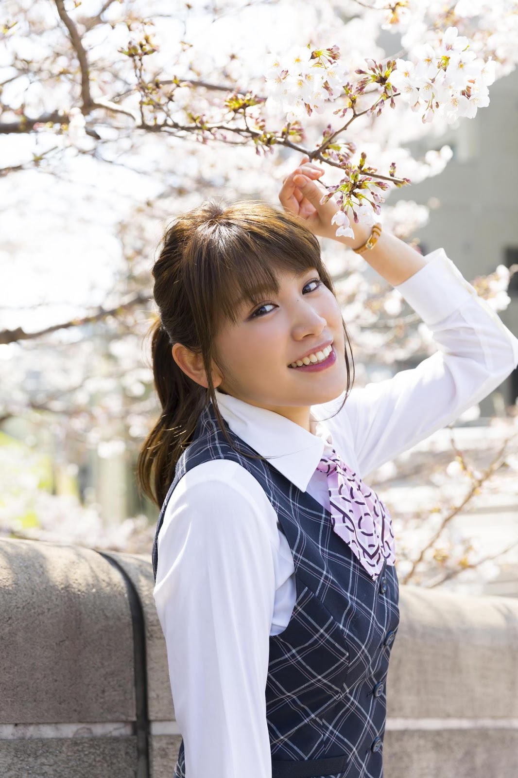 Nao Kanzaki and a few friends: Ikumi Hisamatsu: "IQ" Digital photobook ...