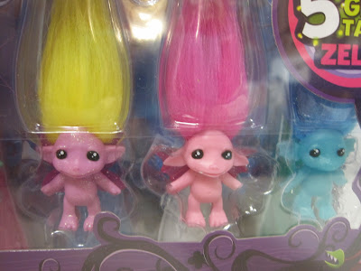 Never Grow Up: A Mom's Guide to Dolls and More: Zelfs Green House ...