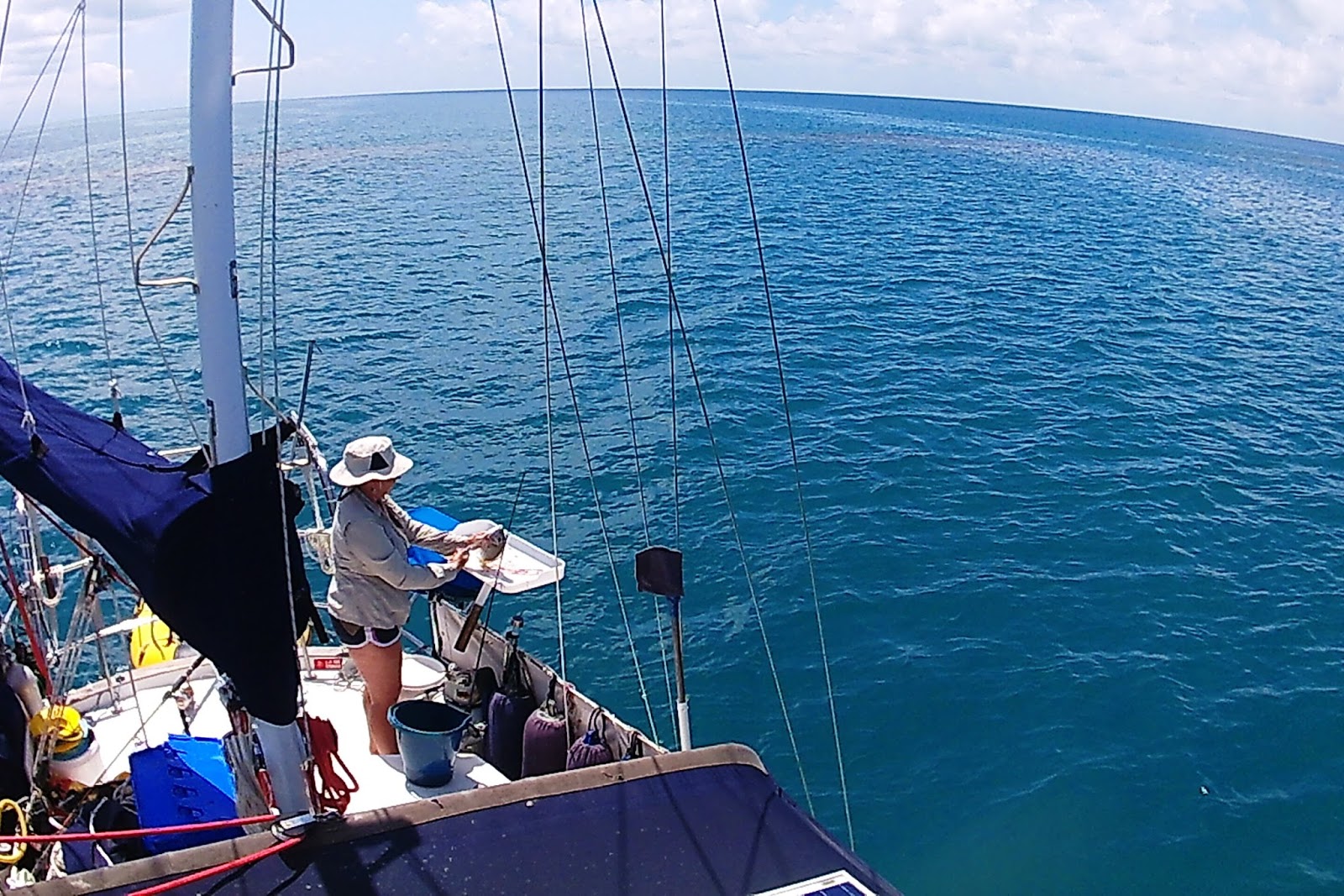 Dreamtime Sail: Batt Reef - We're all alone on the outer Great Barrier Reef