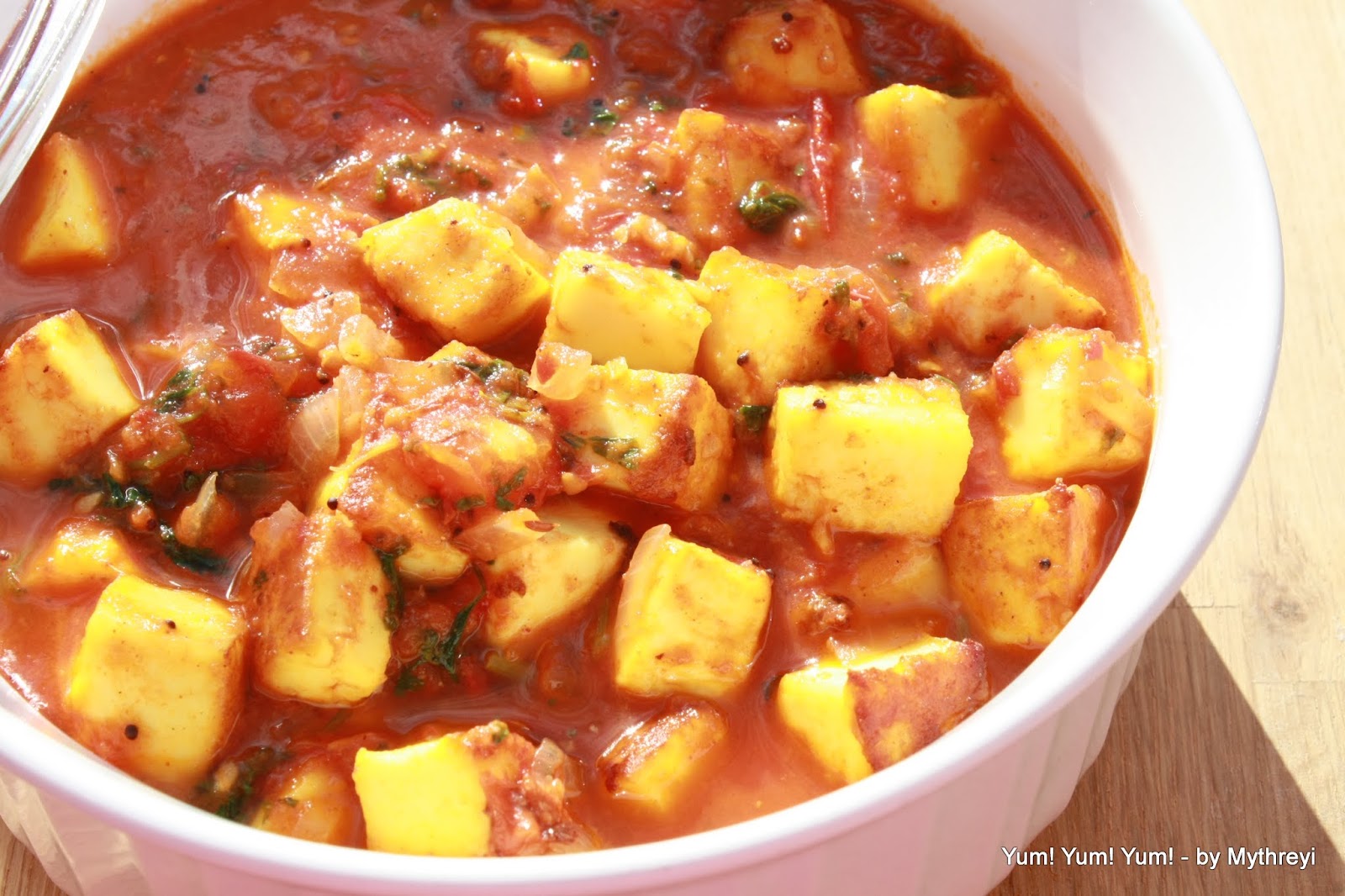 Yum! Yum! Yum!: Paneer Tomato Curry (Simple & Delicious)