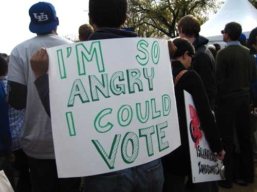 Bytes: 20 Funny Protest Signs
