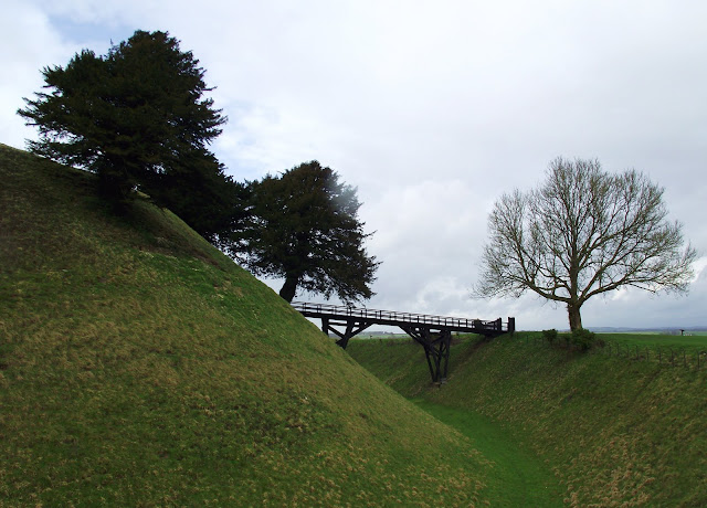 YoungManGoneWest: Sorviodunum = Sarum = Salisbury