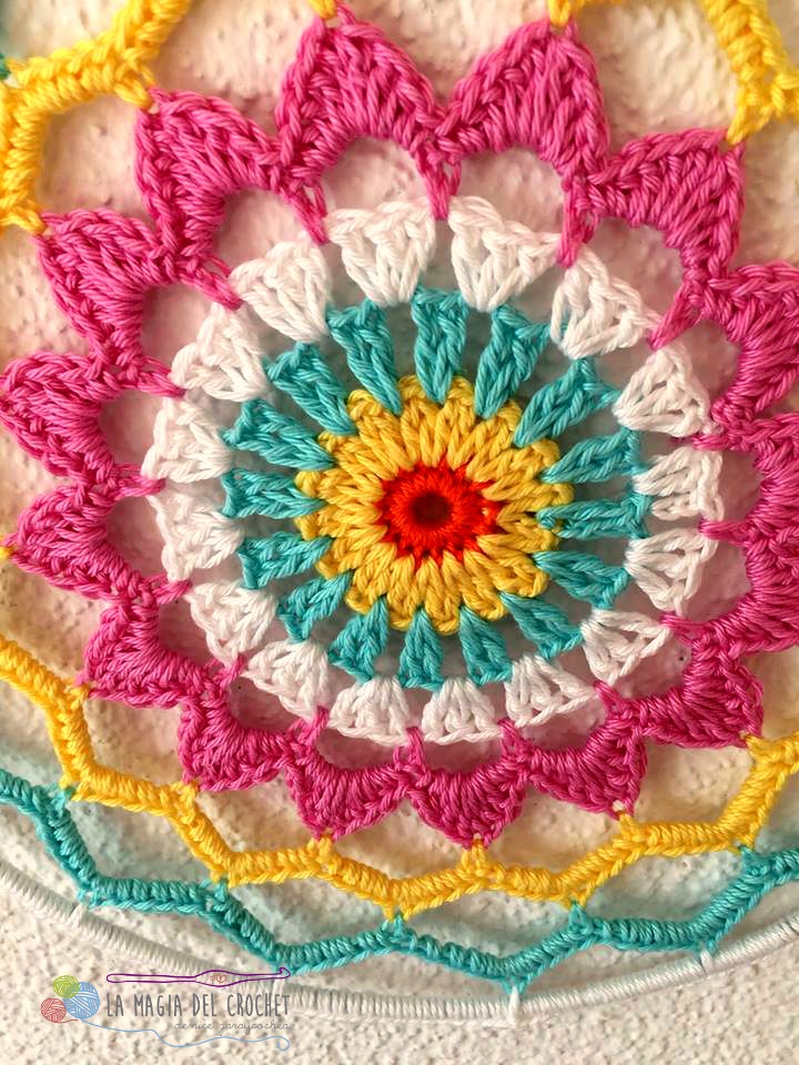 La Magia del Crochet: COMO HACER UN MANDALA A CROCHET