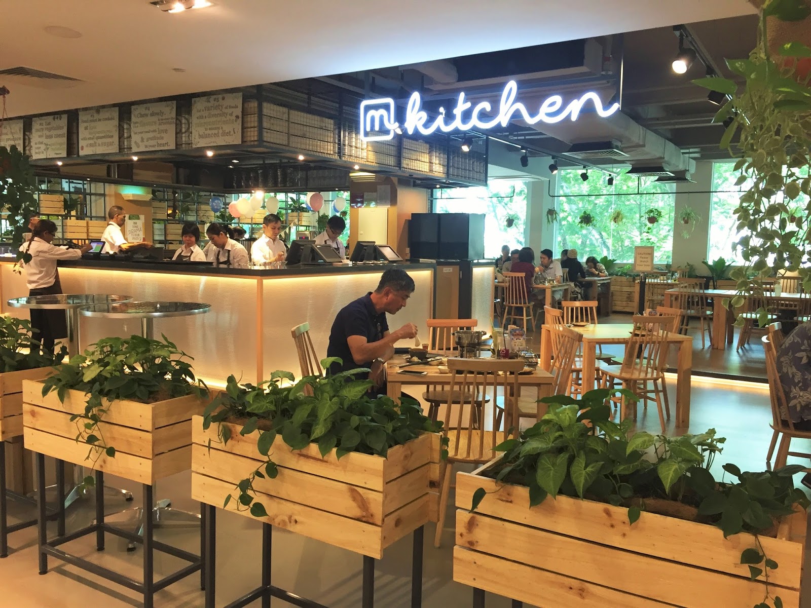 Some Like it Haute: Mahota Commune