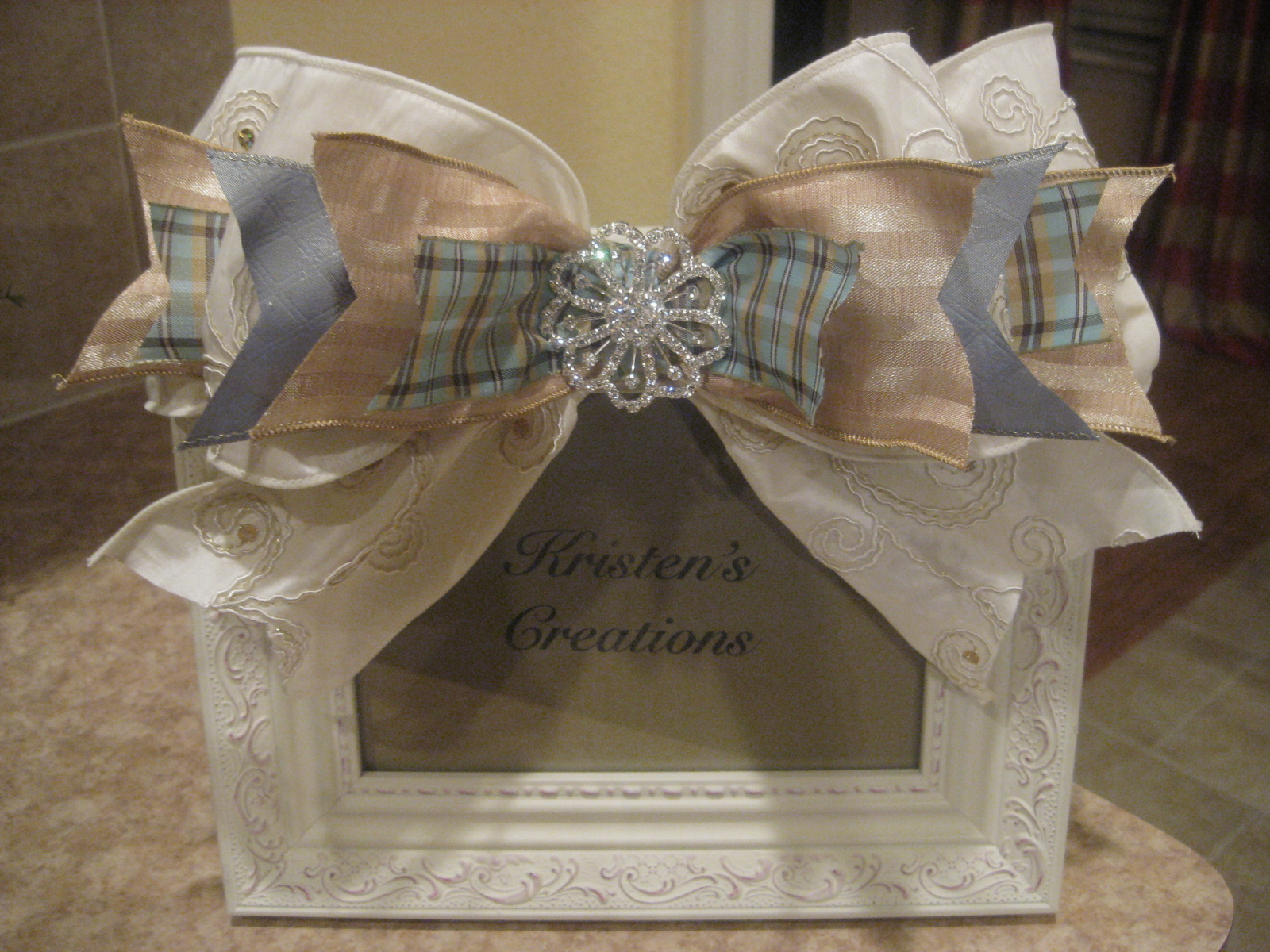 Kristen's Creations: Custom Embellished Frame Giveaway!!