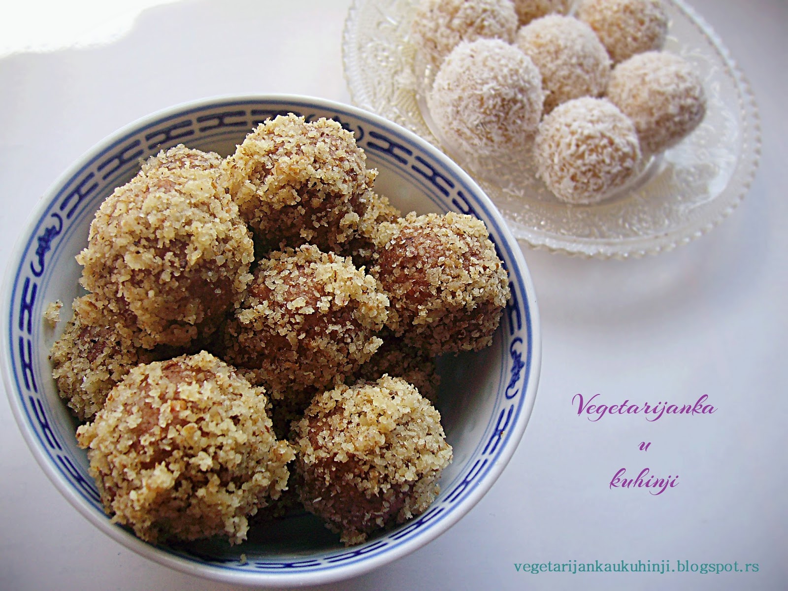 Mlečne kuglice sa kokosom i posne čoko-kuglice sa rumom i suvim grožđem