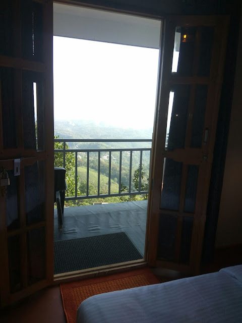 Budget Family Homestay in Munnar with Excellent Valley View Rooms ...