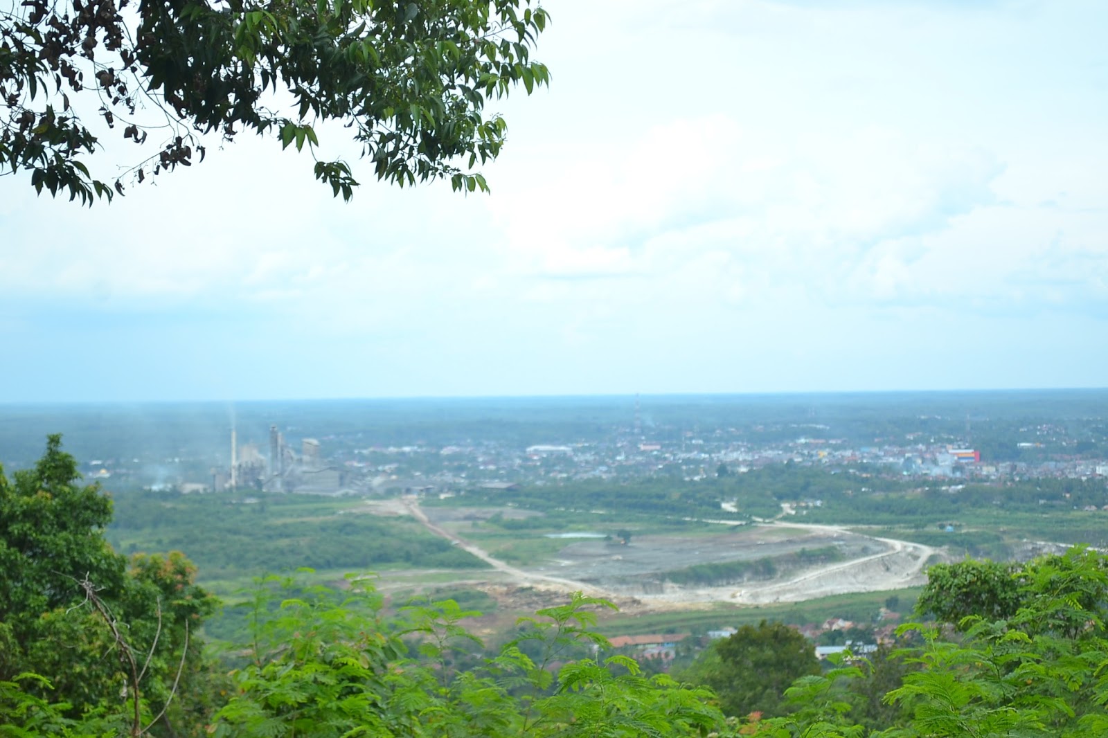 SAFRUDIN Tbk : Pemandangan Kota Baturaja