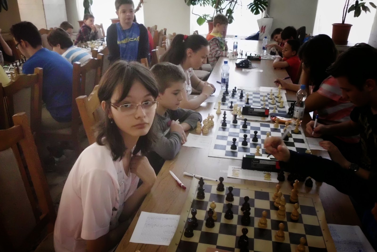 SAH CU ORIZONT 64: "CALUTUL DE FILDES" TURNEU DE SAH PENTRU COPII SI ...