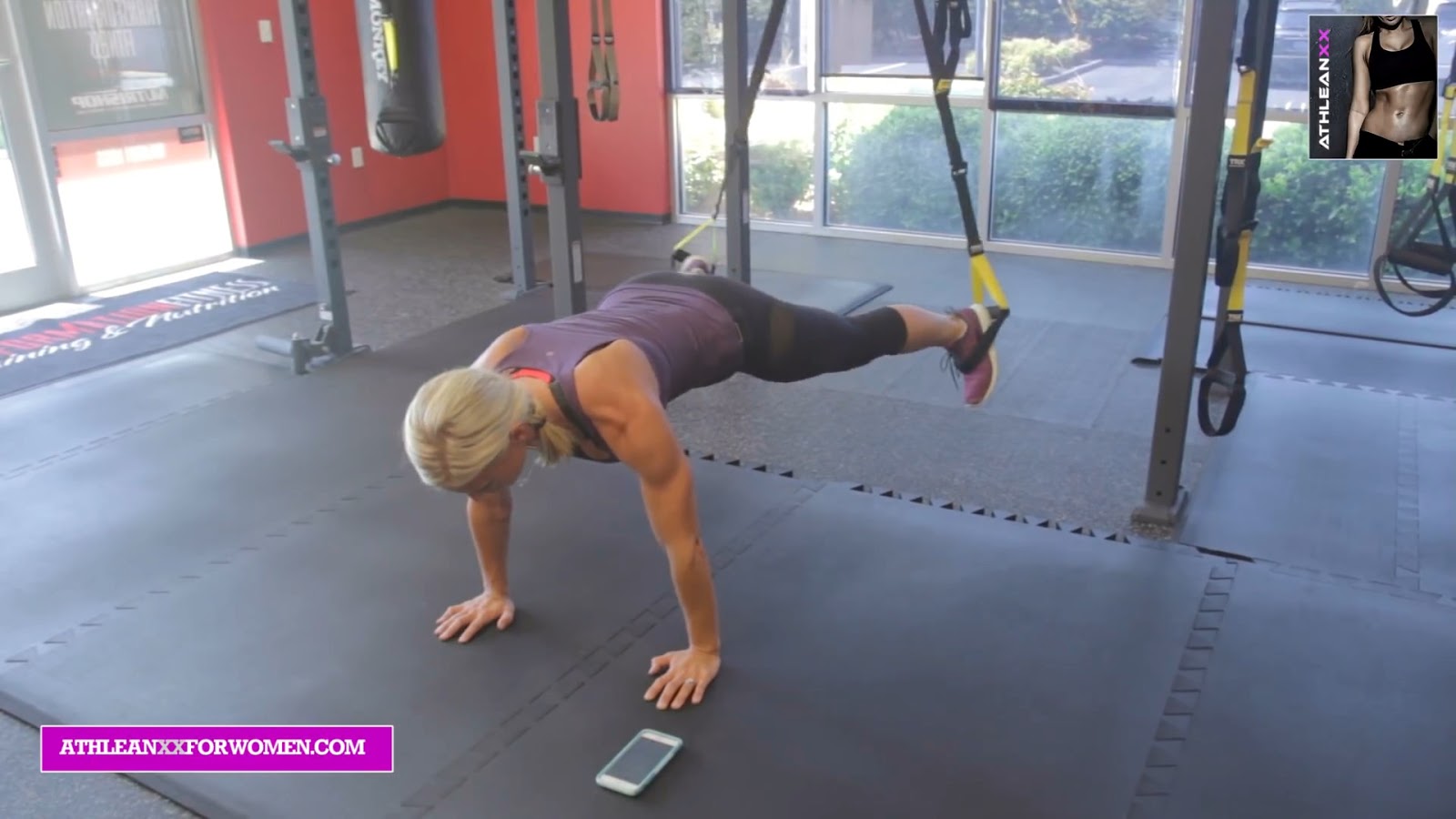 Fitting Room TW: 針對核心肌群的4個TRX訓練動作 (中文字幕)