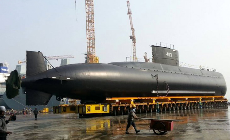 HDW Type 209 Submarine - World Military Photos - ARMY - NAVY - AIR FORCE