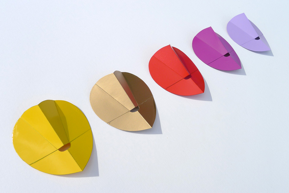 noseflute.org: Paper nose flute template by Susumu Yasuda