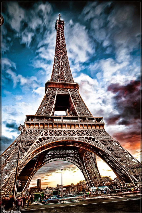 Eiffel Tower Photos | Eiffel Tower Latest Hd Wallpaprs