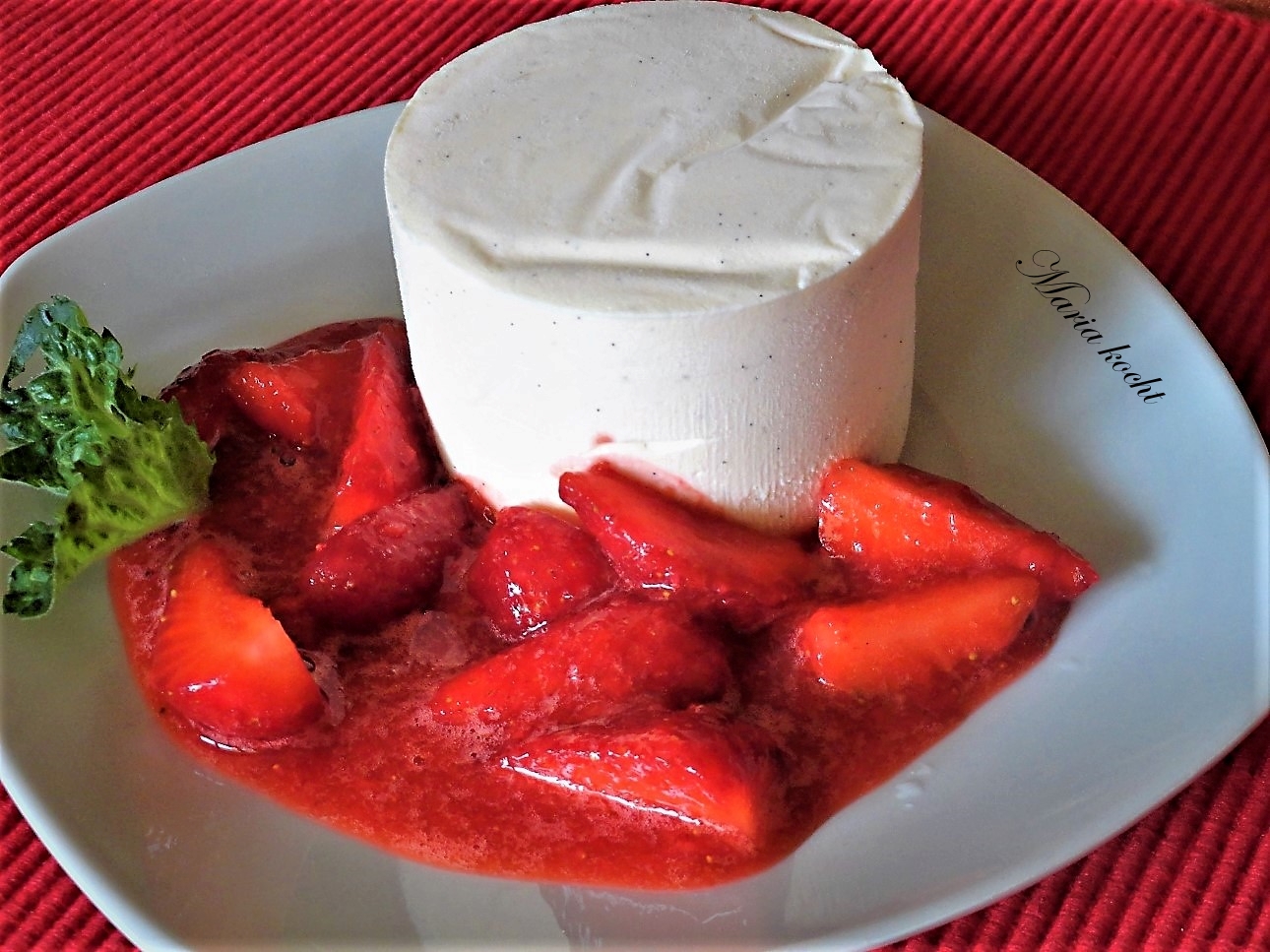 Maria kocht: Vanille-Parfait mit Erdbeeren / Vanília parfé eper ragúval