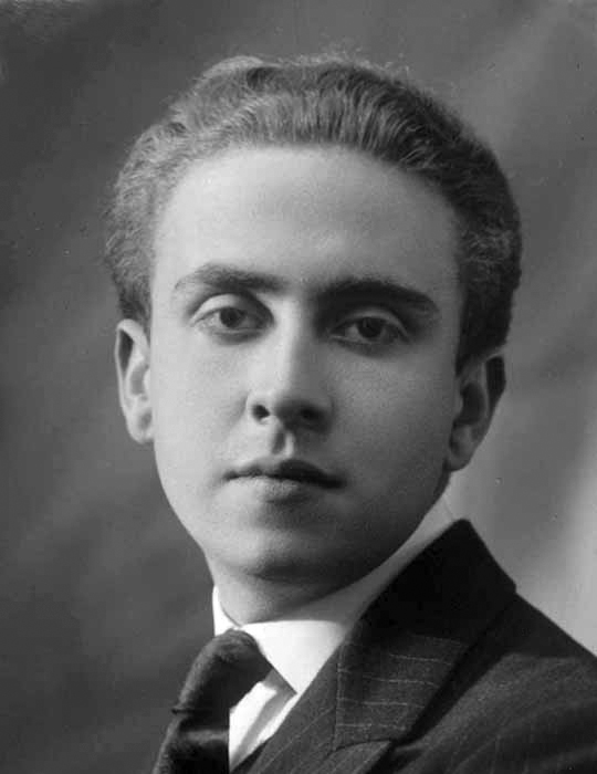 Claudio Arrau - Piano Emperor