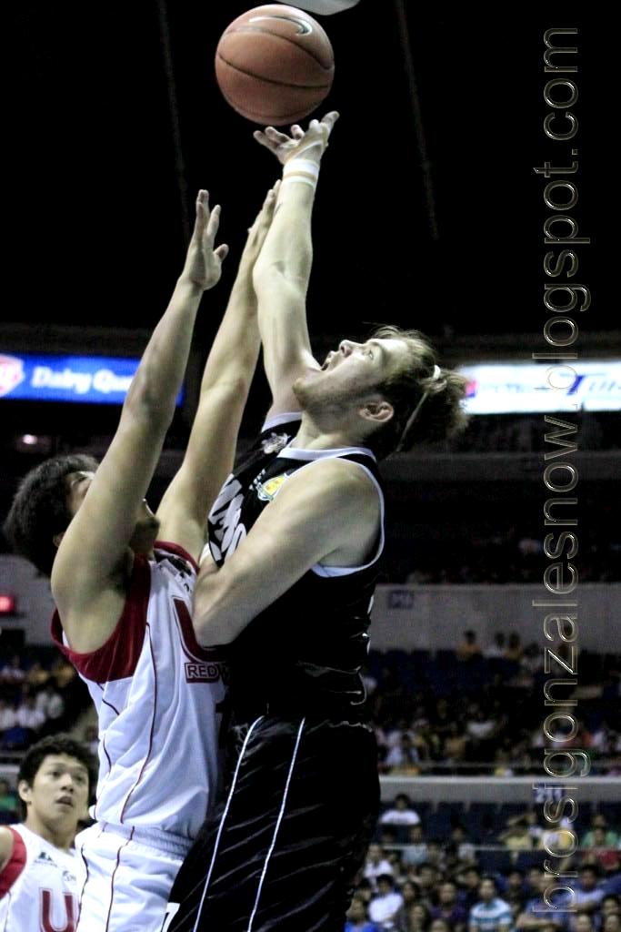 brosigonzalesphotos: Adamson vs UE - Round 1