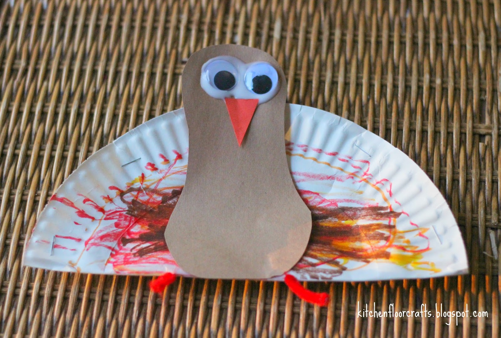 Kitchen Floor Crafts: Turkey Name Plate