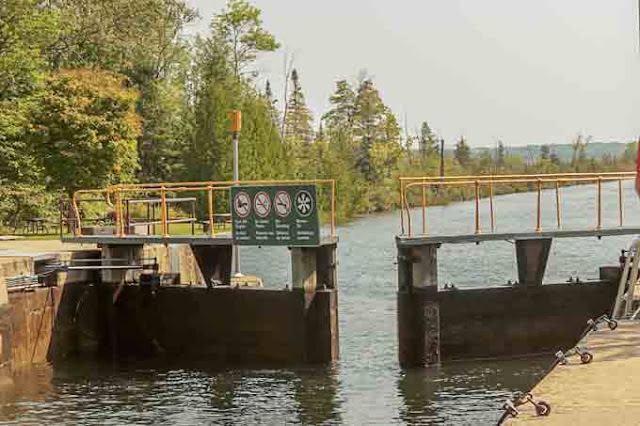 East Gwillimbury CameraGirl: Rosedale - Lock #35
