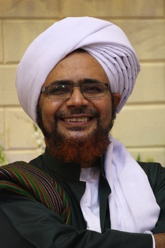 Mengenal Ulama Bersama-sama: Ringkasan Biografi Al-Habib Umar Bin Hafidz