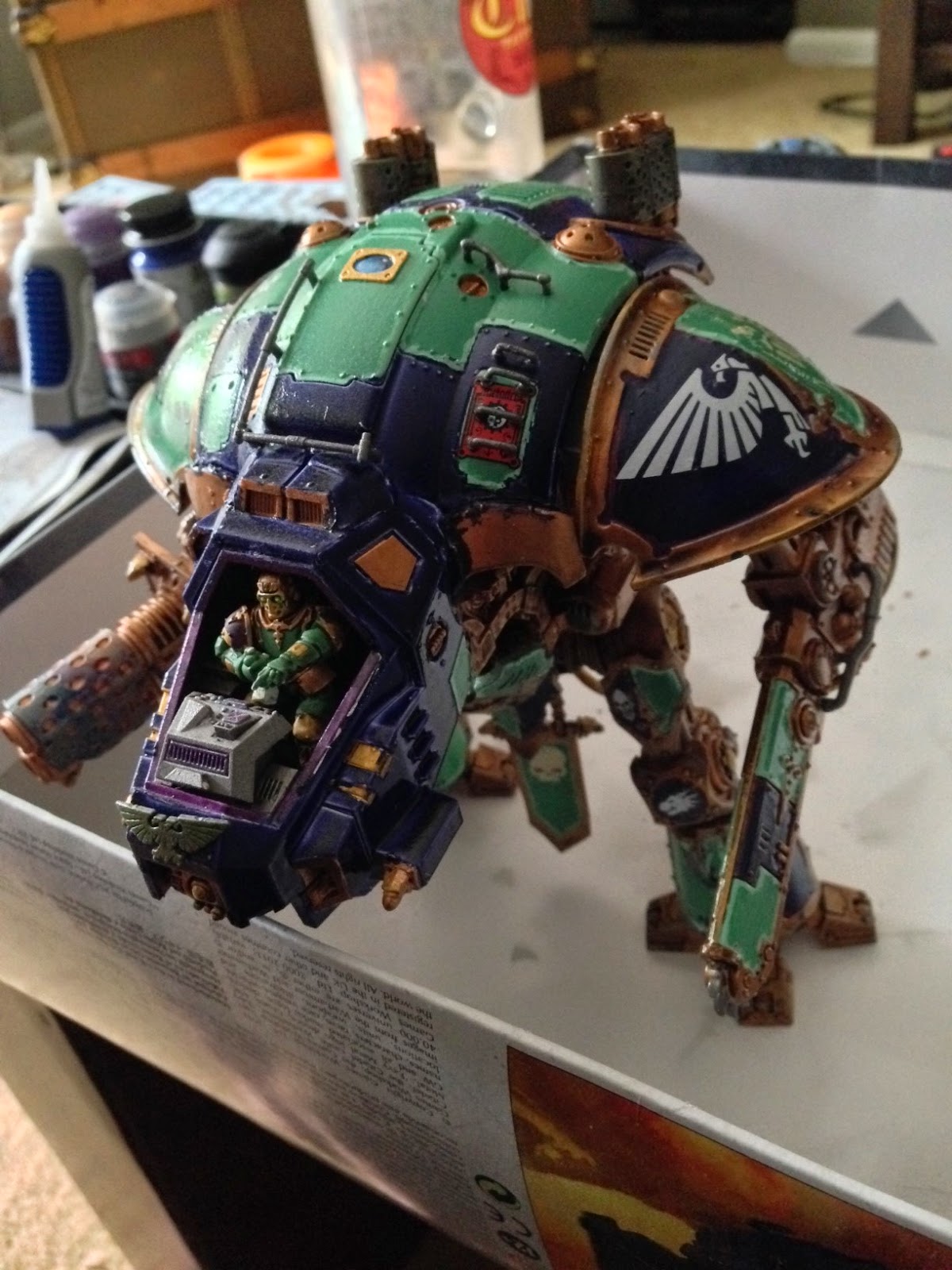 What's On Your Table: Imperial Knight Conversion - Faeit 212