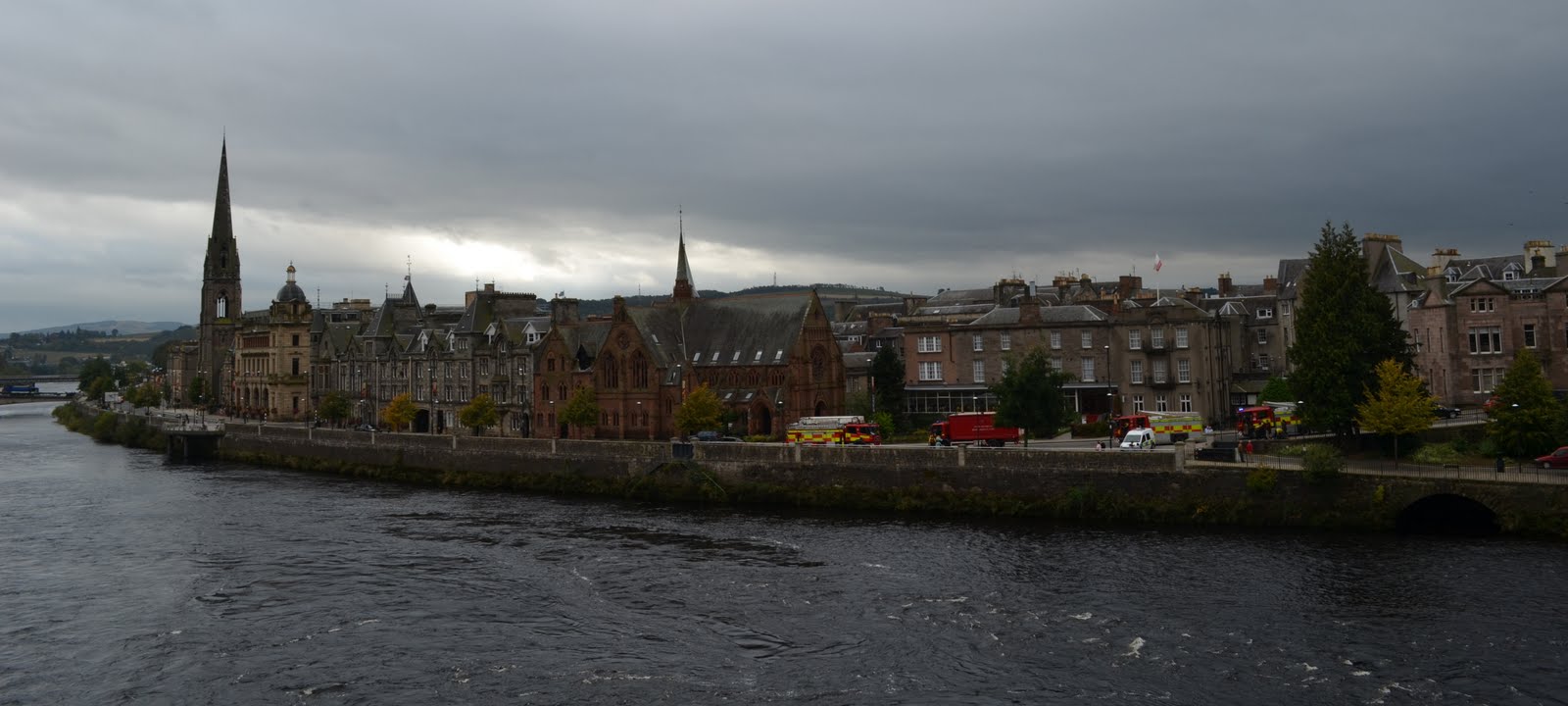 Tour Scotland: Tour Scotland Photographs River Tay Perth Perthshire ...