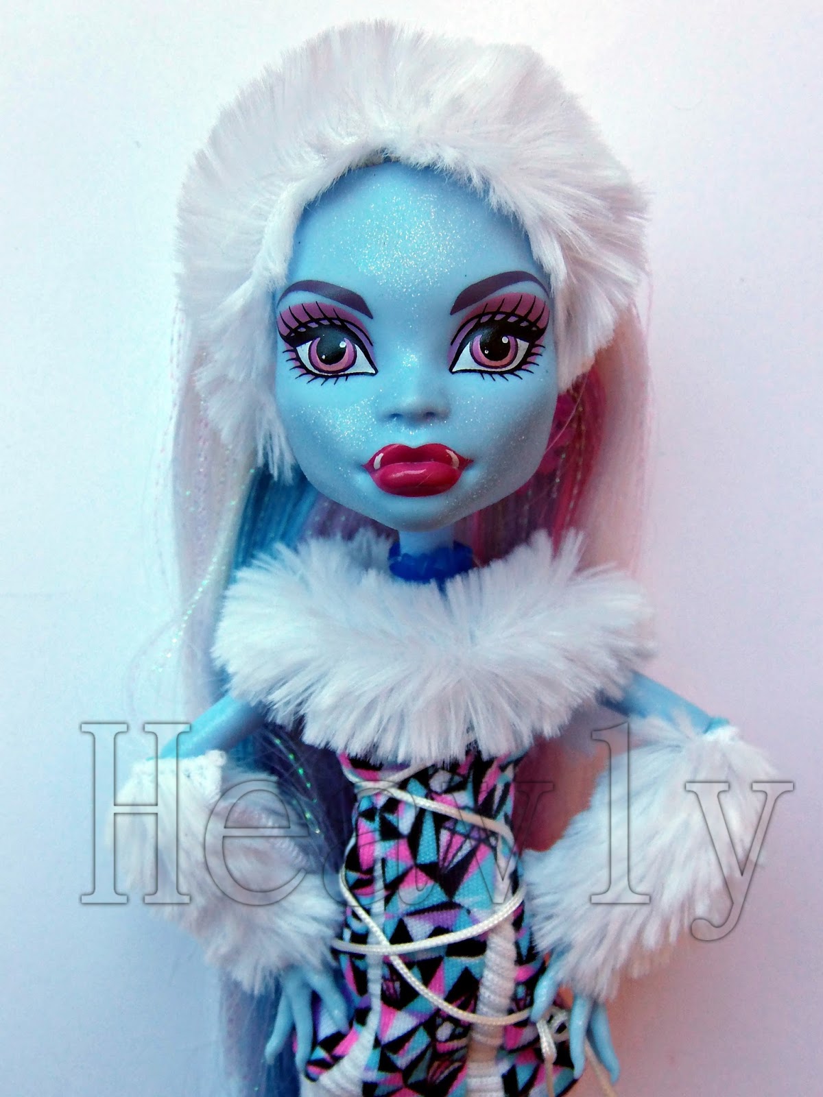 Heavly Dolls: Abbey Bominable - Basic 2