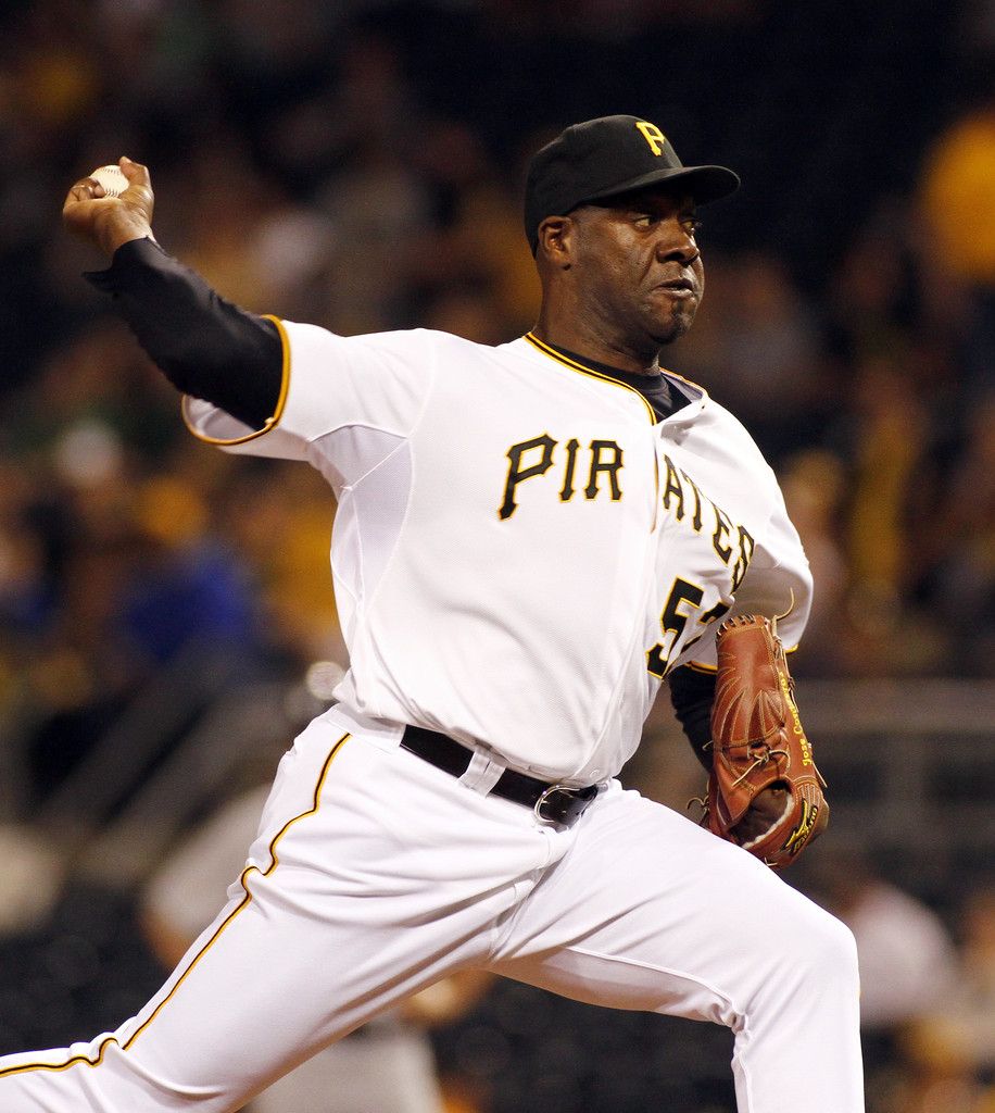 Bleeding Yankee Blue: JOSE CONTRERAS IS AVAILABLE