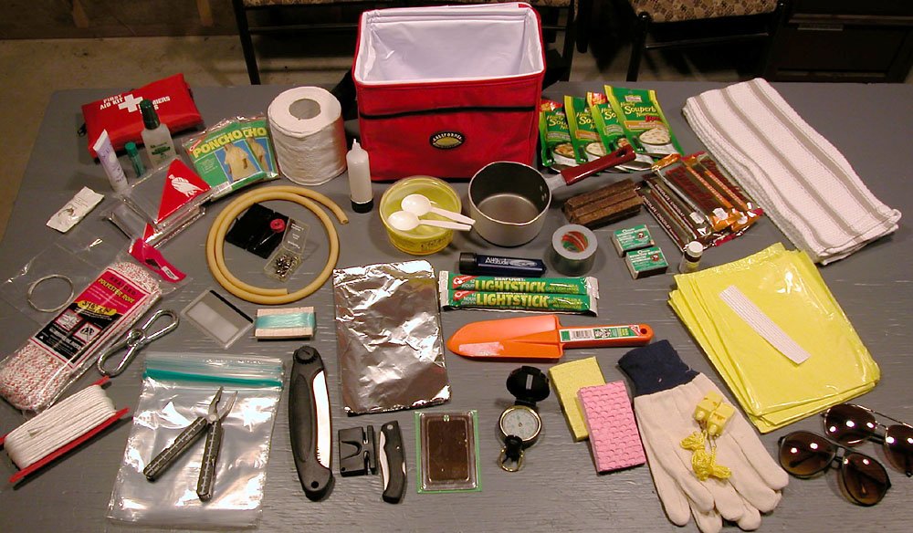 Cody Lundin Basic Survival Kit